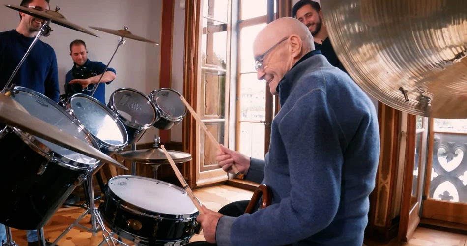 89FM - A Rádio Rock - Phil Collins revisita seu clássico kit de bateria ...