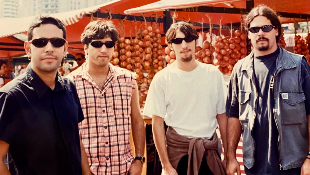 89FM - A Rádio Rock - VIPER revisita o passado em nova versão de ...