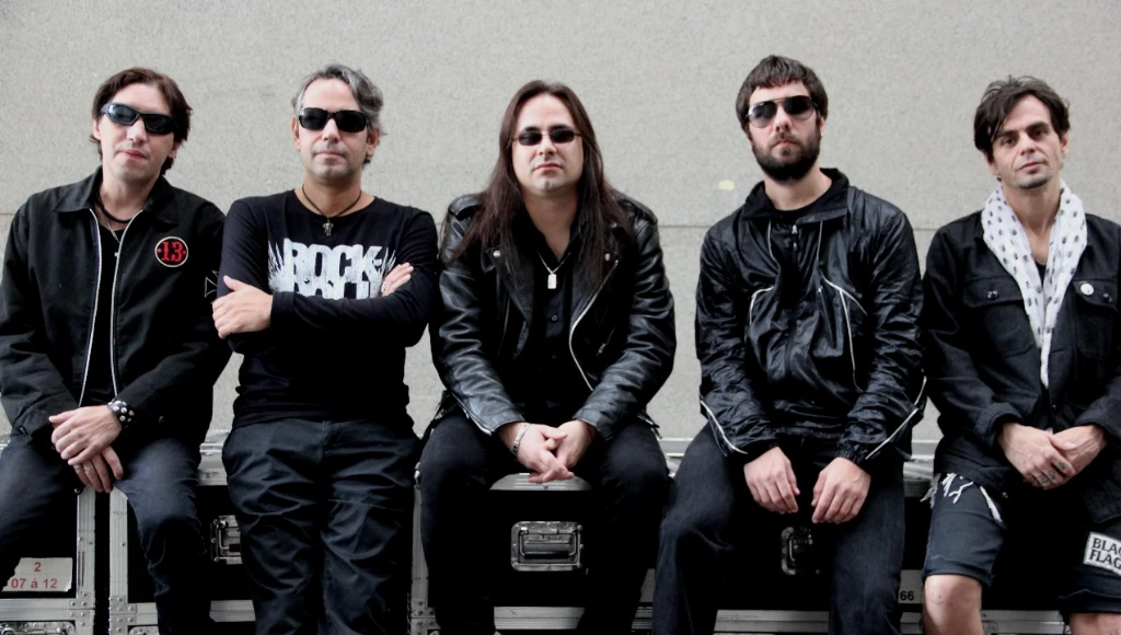 89FM - A Rádio Rock - VIPER lança show historico no Thunderflix, o ...